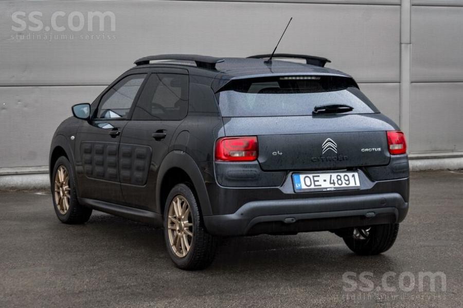 Melns Citroen C4 Cactus 2017 Rīga, ar dzinēja tilpumu 1.60 L un nobraukumu 0 tūkst. km par 8493 €, foto 7 vietnē AUTOMOTO.COM.LV