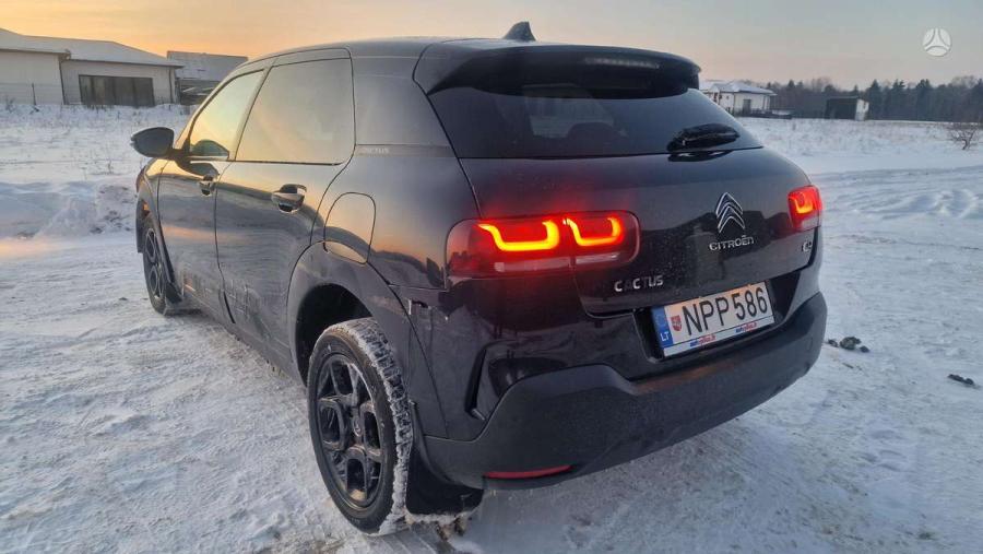 Melns Citroen C4 Cactus 2019 Kauņa, ar dzinēja tilpumu 1.20 L un nobraukumu 117 tūkst. km par 4200 €, foto 2 vietnē AUTOMOTO.COM.LV