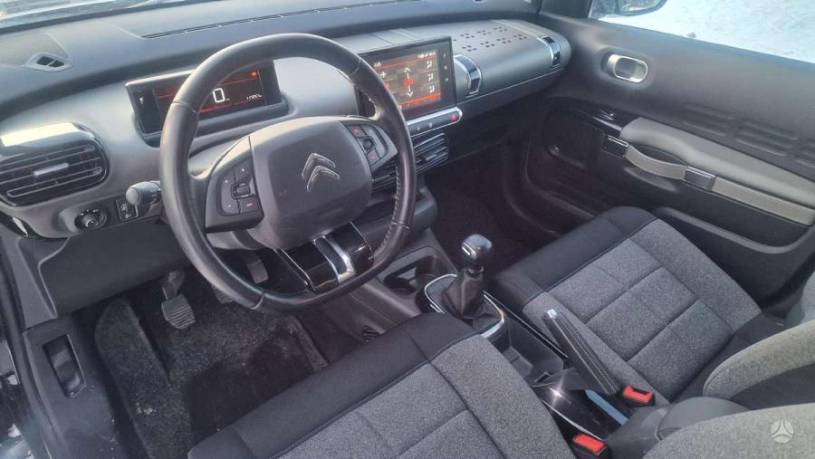 Melns Citroen C4 Cactus 2019 Kauņa, ar dzinēja tilpumu 1.20 L un nobraukumu 117 tūkst. km par 4200 €, foto 14 vietnē AUTOMOTO.COM.LV