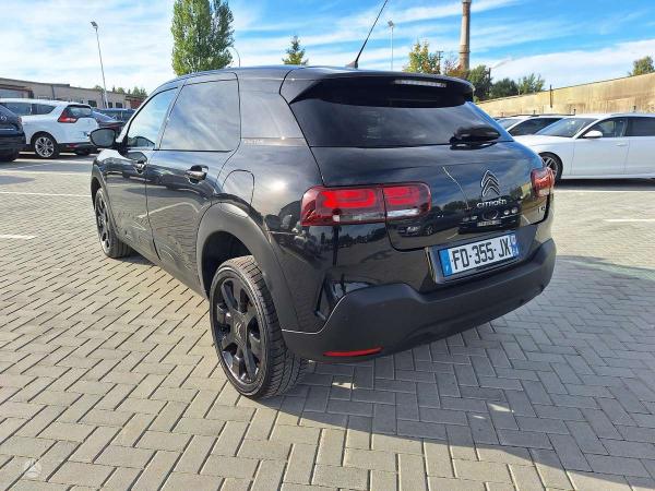 Melns Citroen C4 Cactus 2019 Tauragė, ar dzinēja tilpumu 1.20 L un nobraukumu 124 tūkst. km par 6300 €, foto 6 vietnē AUTOMOTO.COM.LV