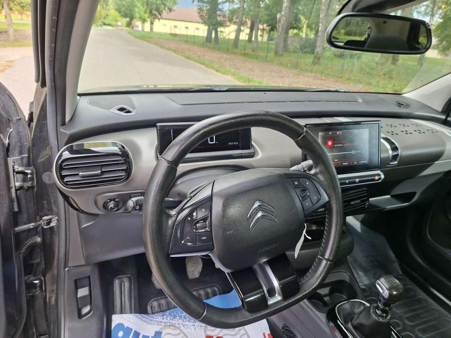 Черный Ситроен C4 Кактус 2019 в Таураге, объемом двигателя 1.50 л и пробегом 203 тыс. км за 6450 €, фото 18 на AUTOMOTO.COM.LV