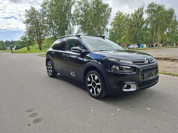 Melns Citroen C4 Cactus 2019 Tauragė, ar dzinēja tilpumu 1.50 L un nobraukumu 203 tūkst. km par 6450 €, foto 4 vietnē AUTOMOTO.COM.LV