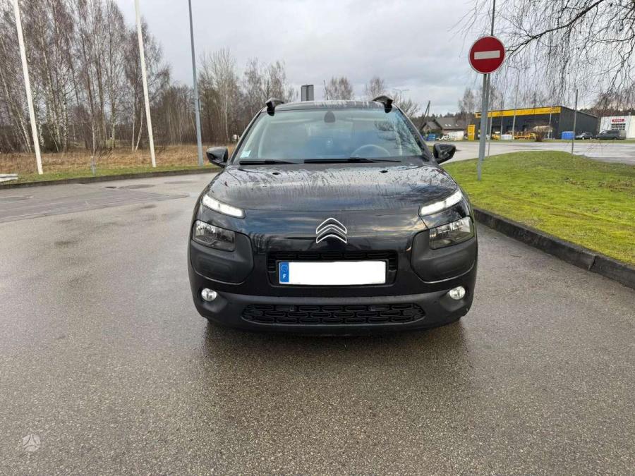 Melns Citroen C4 Cactus 2014 Tauragė, ar dzinēja tilpumu 1.60 L un nobraukumu 200 tūkst. km par 5400 €, foto 2 vietnē AUTOMOTO.COM.LV