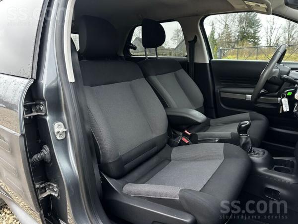 Melns Citroen C4 Cactus 2015 Jelgava, ar dzinēja tilpumu 1.20 L un nobraukumu 0 tūkst. km par 6900 €, foto 9 vietnē AUTOMOTO.COM.LV