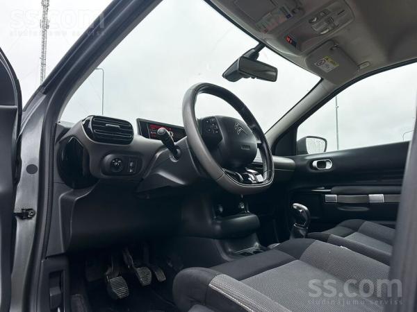 Melns Citroen C4 Cactus 2015 Jelgava, ar dzinēja tilpumu 1.20 L un nobraukumu 0 tūkst. km par 6400 €, foto 7 vietnē AUTOMOTO.COM.LV