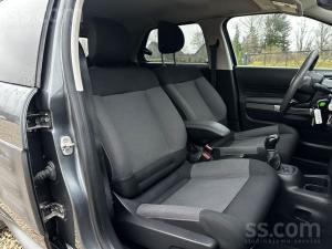 Black Citroen C4 Cactus 2015 in Jelgava, with an engine capacity of 1.20 L and mileage of 0 thousand km for 6400 €, photo 10 on AUTOMOTO.COM.LV
