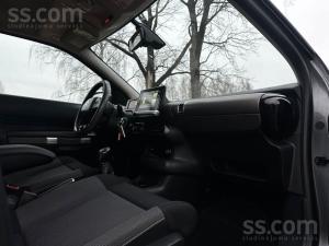 Black Citroen C4 Cactus 2015 in Jelgava, with an engine capacity of 1.20 L and mileage of 0 thousand km for 6400 €, photo 11 on AUTOMOTO.COM.LV