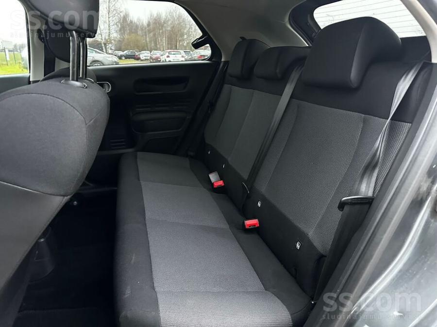 Black Citroen C4 Cactus 2015 in Jelgava, with an engine capacity of 1.20 L and mileage of 0 thousand km for 6400 €, photo 15 on AUTOMOTO.COM.LV