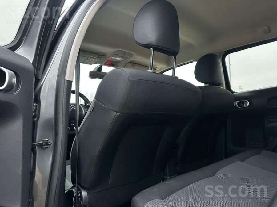Black Citroen C4 Cactus 2015 in Jelgava, with an engine capacity of 1.20 L and mileage of 0 thousand km for 6400 €, photo 16 on AUTOMOTO.COM.LV