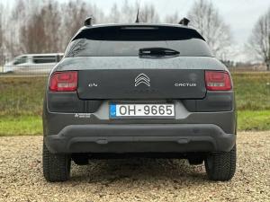 Black Citroen C4 Cactus 2015 in Jelgava, with an engine capacity of 1.20 L and mileage of 169 thousand km for 6400 €, photo 6 on AUTOMOTO.COM.LV