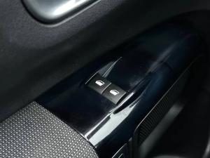 Black Citroen C4 Cactus 2015 in Jelgava, with an engine capacity of 1.20 L and mileage of 169 thousand km for 6400 €, photo 17 on AUTOMOTO.COM.LV