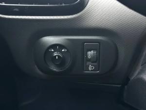 Black Citroen C4 Cactus 2015 in Jelgava, with an engine capacity of 1.20 L and mileage of 169 thousand km for 6400 €, photo 18 on AUTOMOTO.COM.LV