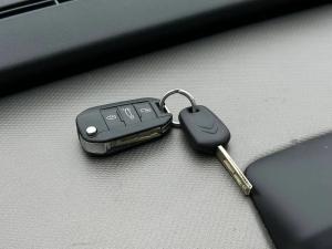 Black Citroen C4 Cactus 2015 in Jelgava, with an engine capacity of 1.20 L and mileage of 169 thousand km for 6400 €, photo 32 on AUTOMOTO.COM.LV