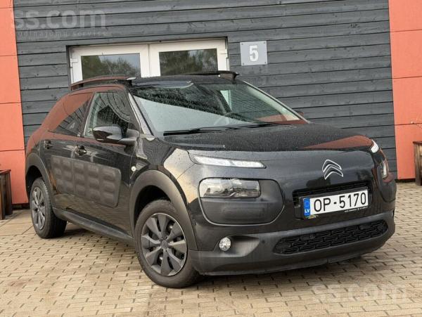 Melns Citroen C4 Cactus 2015 Cēsis, ar dzinēja tilpumu 1.60 L un nobraukumu 256 tūkst. km par 5600 €, foto 1 vietnē AUTOMOTO.COM.LV