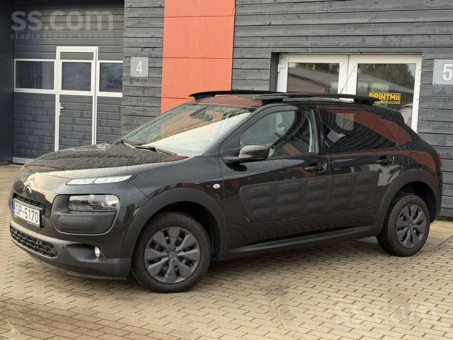 Melns Citroen C4 Cactus 2015 Cēsis, ar dzinēja tilpumu 1.60 L un nobraukumu 256 tūkst. km par 5600 €, foto 5 vietnē AUTOMOTO.COM.LV