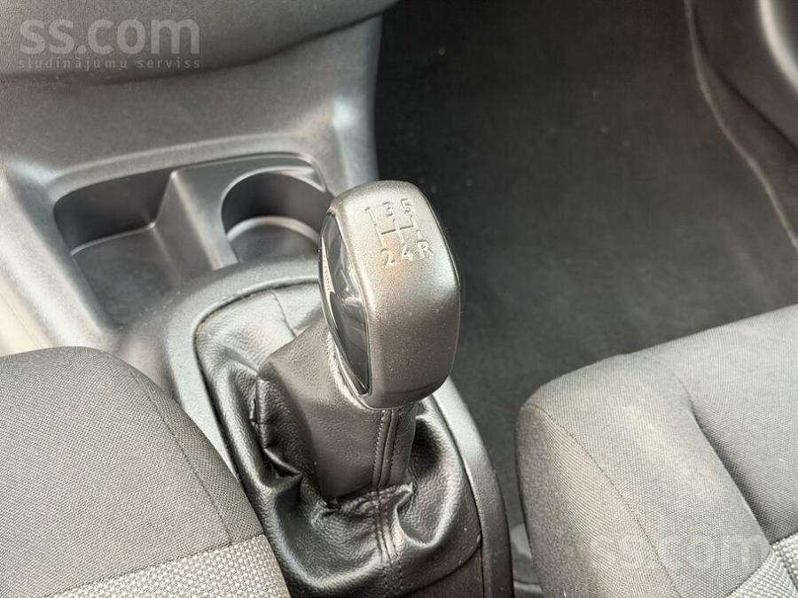 Melns Citroen C4 Cactus 2015 Cēsis, ar dzinēja tilpumu 1.60 L un nobraukumu 256 tūkst. km par 5600 €, foto 12 vietnē AUTOMOTO.COM.LV