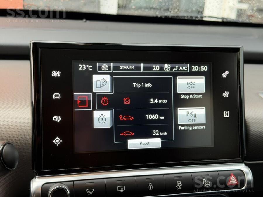 Melns Citroen C4 Cactus 2015 Cēsis, ar dzinēja tilpumu 1.60 L un nobraukumu 256 tūkst. km par 5600 €, foto 18 vietnē AUTOMOTO.COM.LV
