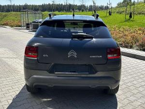 Melns Citroen C4 Cactus 2015 Viļņa, ar dzinēja tilpumu 1.60 L un nobraukumu 244 tūkst. km par 4790 €, foto 5 vietnē AUTOMOTO.COM.LV
