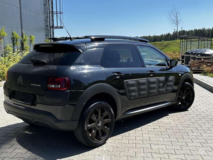 Melns Citroen C4 Cactus 2015 Viļņa, ar dzinēja tilpumu 1.60 L un nobraukumu 244 tūkst. km par 4790 €, foto 6 vietnē AUTOMOTO.COM.LV