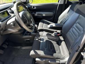 Melns Citroen C4 Cactus 2015 Viļņa, ar dzinēja tilpumu 1.60 L un nobraukumu 244 tūkst. km par 4790 €, foto 10 vietnē AUTOMOTO.COM.LV