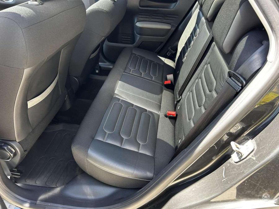 Melns Citroen C4 Cactus 2015 Viļņa, ar dzinēja tilpumu 1.60 L un nobraukumu 244 tūkst. km par 4790 €, foto 13 vietnē AUTOMOTO.COM.LV