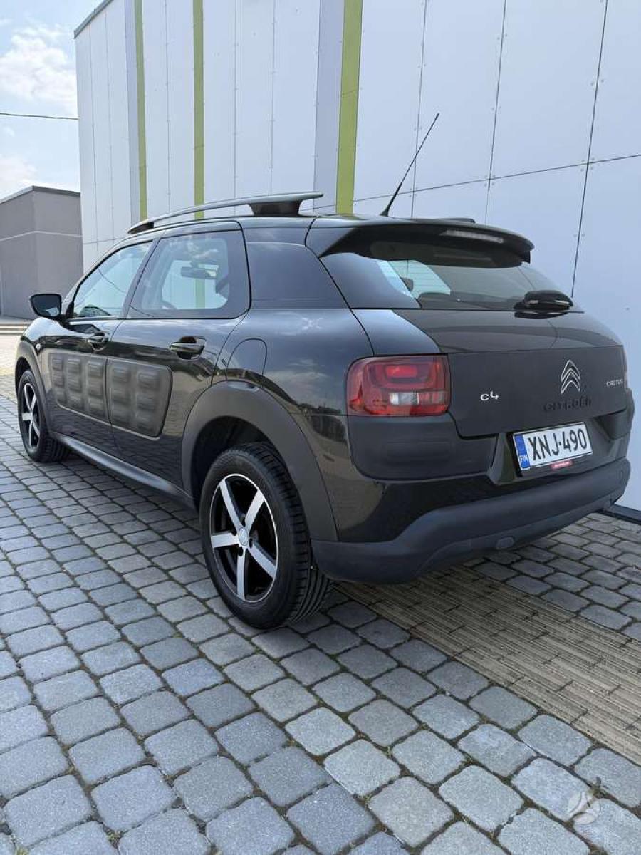 Melns Citroen C4 Cactus 2015 Raseiniai, ar dzinēja tilpumu 1.20 L un nobraukumu 149 tūkst. km par 3999 €, foto 4 vietnē AUTOMOTO.COM.LV