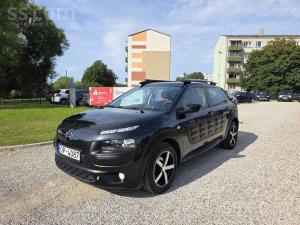Black Citroen C4 Cactus 2015 in Ventspils, with an engine capacity of 1.20 L and mileage of 150 thousand km for 5990 €, photo  on AUTOMOTO.COM.LV