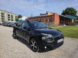 Melns Citroen C4 Cactus 2015 Ventspils, ar dzinēja tilpumu 1.20 L un nobraukumu 150 tūkst. km par 5990 €, foto 4 vietnē AUTOMOTO.COM.LV
