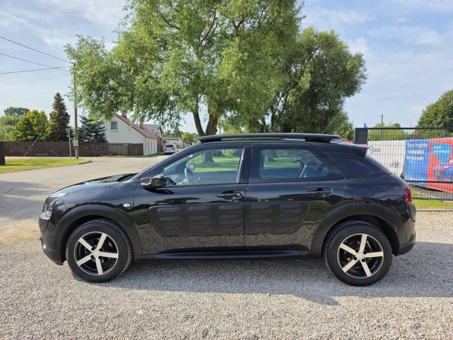 Melns Citroen C4 Cactus 2015 Ventspils, ar dzinēja tilpumu 1.20 L un nobraukumu 150 tūkst. km par 5990 €, foto 5 vietnē AUTOMOTO.COM.LV