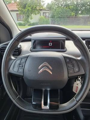 Melns Citroen C4 Cactus 2015 Ventspils, ar dzinēja tilpumu 1.20 L un nobraukumu 150 tūkst. km par 5990 €, foto 14 vietnē AUTOMOTO.COM.LV