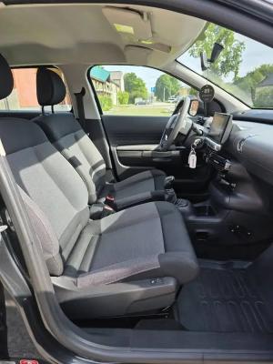 Melns Citroen C4 Cactus 2015 Ventspils, ar dzinēja tilpumu 1.20 L un nobraukumu 150 tūkst. km par 5990 €, foto 17 vietnē AUTOMOTO.COM.LV