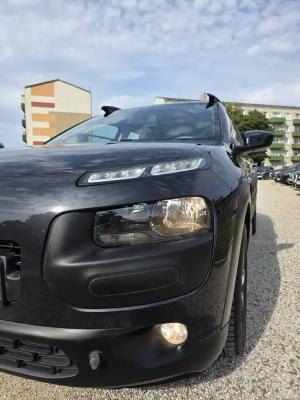 Melns Citroen C4 Cactus 2015 Ventspils, ar dzinēja tilpumu 1.20 L un nobraukumu 150 tūkst. km par 5990 €, foto 33 vietnē AUTOMOTO.COM.LV