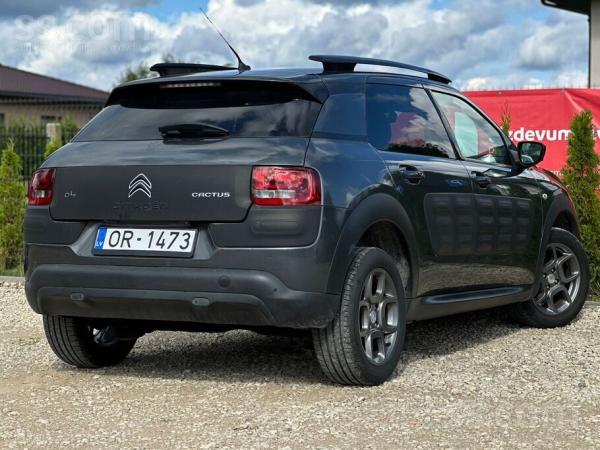 Black Citroen C4 Cactus 2015 in Jelgava, with an engine capacity of 1.20 L and mileage of 0 thousand km for 5900 €, photo 5 on AUTOMOTO.COM.LV