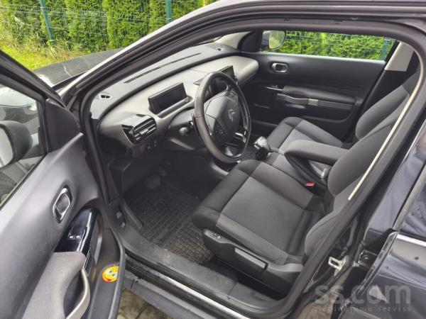 Melns Citroen C4 Cactus 2015 Rīga, ar dzinēja tilpumu 1.60 L un nobraukumu 216 tūkst. km par 4700 €, foto 7 vietnē AUTOMOTO.COM.LV