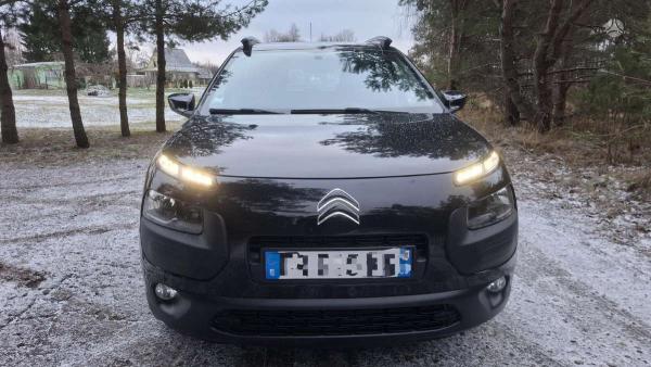 Black Citroen C4 Cactus 2016 in Taurage, with an engine capacity of 1.20 L and mileage of 161 thousand km for 4800 €, photo 2 on AUTOMOTO.COM.LV