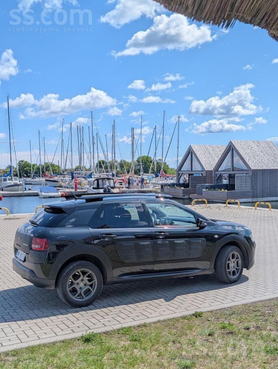 Melns Citroen C4 Cactus 2016 Rīga, ar dzinēja tilpumu 1.60 L un nobraukumu 169 tūkst. km par 5999 €, foto 1 vietnē AUTOMOTO.COM.LV