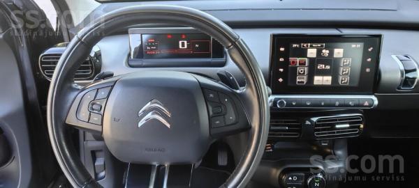 Black Citroen C4 Cactus 2016 in Riga, with an engine capacity of 1.60 L and mileage of 169 thousand km for 5999 €, photo 9 on AUTOMOTO.COM.LV