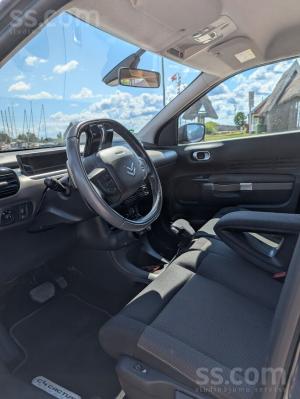 Melns Citroen C4 Cactus 2016 Rīga, ar dzinēja tilpumu 1.60 L un nobraukumu 169 tūkst. km par 5999 €, foto 12 vietnē AUTOMOTO.COM.LV