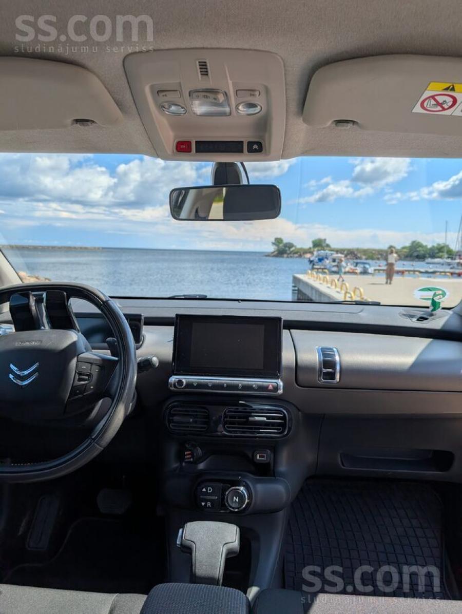 Melns Citroen C4 Cactus 2016 Rīga, ar dzinēja tilpumu 1.60 L un nobraukumu 169 tūkst. km par 5999 €, foto 13 vietnē AUTOMOTO.COM.LV