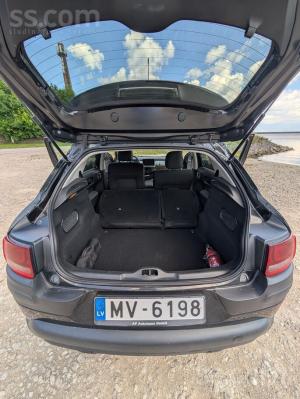 Melns Citroen C4 Cactus 2016 Rīga, ar dzinēja tilpumu 1.60 L un nobraukumu 169 tūkst. km par 5999 €, foto 14 vietnē AUTOMOTO.COM.LV