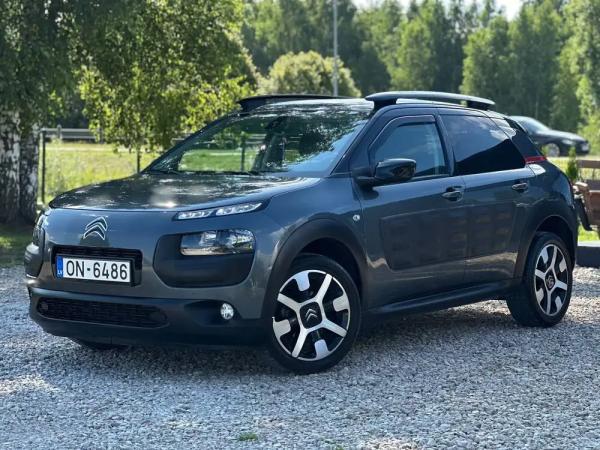 Black Citroen C4 Cactus 2016 in Jelgava, with an engine capacity of 1.20 L and mileage of 146 thousand km for 6200 €, photo 2 on AUTOMOTO.COM.LV