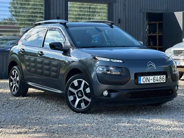 Black Citroen C4 Cactus 2016 in Jelgava, with an engine capacity of 1.20 L and mileage of 146 thousand km for 6200 €, photo 4 on AUTOMOTO.COM.LV