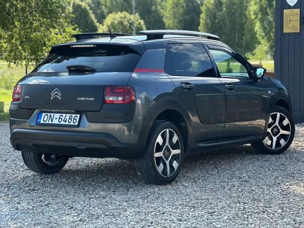 Black Citroen C4 Cactus 2016 in Jelgava, with an engine capacity of 1.20 L and mileage of 146 thousand km for 6200 €, photo 5 on AUTOMOTO.COM.LV