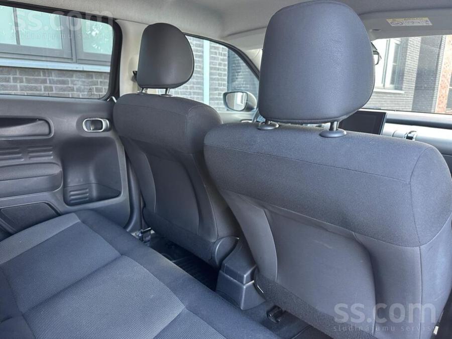 Melns Citroen C4 Cactus 2016 Rīga, ar dzinēja tilpumu 1.60 L un nobraukumu 169 tūkst. km par 5300 €, foto 11 vietnē AUTOMOTO.COM.LV