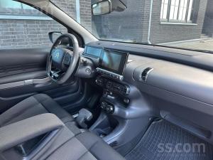 Melns Citroen C4 Cactus 2016 Rīga, ar dzinēja tilpumu 1.60 L un nobraukumu 169 tūkst. km par 5300 €, foto 12 vietnē AUTOMOTO.COM.LV