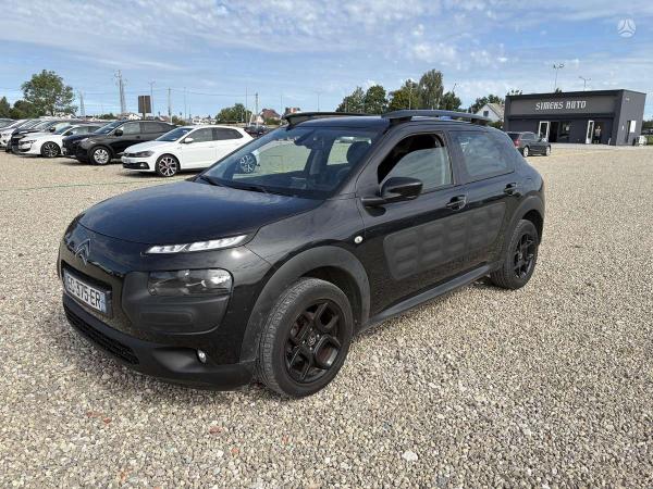 Melns Citroen C4 Cactus 2016 Tauragė, ar dzinēja tilpumu 1.56 L un nobraukumu 142 tūkst. km par 3750 €, foto 7 vietnē AUTOMOTO.COM.LV