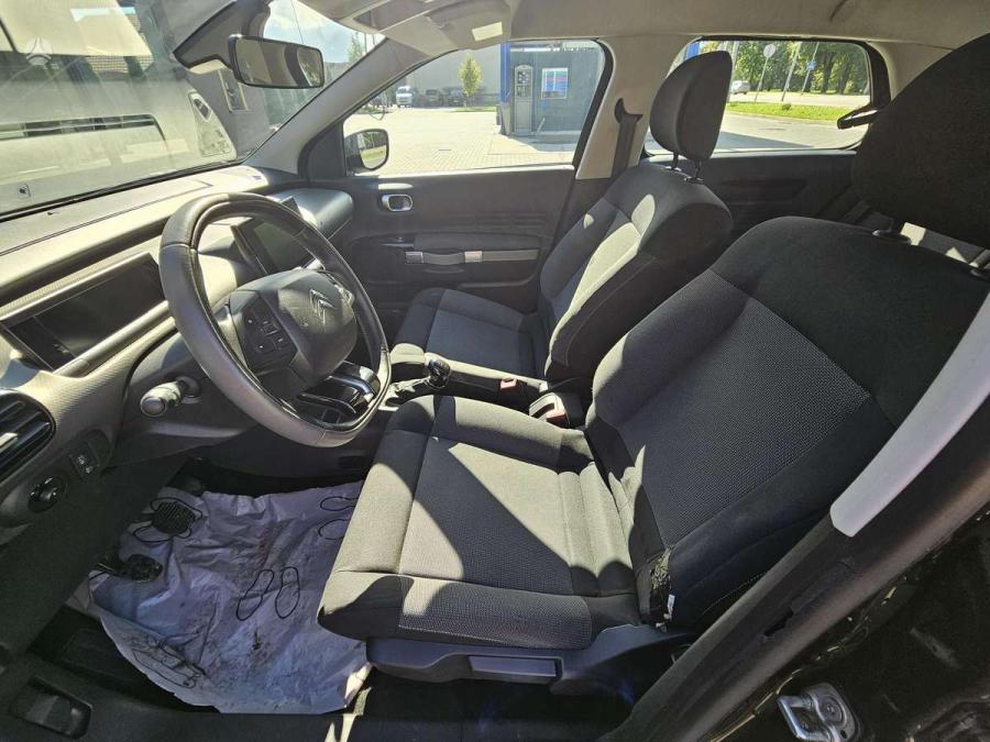 Melns Citroen C4 Cactus 2016 Tauragė, ar dzinēja tilpumu 1.56 L un nobraukumu 235 tūkst. km par 3700 €, foto 10 vietnē AUTOMOTO.COM.LV