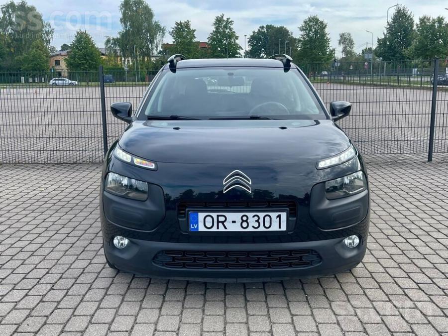 Black Citroen C4 Cactus 2016 in Jelgava, with an engine capacity of 1.20 L and mileage of 0 thousand km for 5990 €, photo 3 on AUTOMOTO.COM.LV