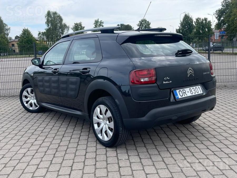 Black Citroen C4 Cactus 2016 in Jelgava, with an engine capacity of 1.20 L and mileage of 0 thousand km for 5990 €, photo 5 on AUTOMOTO.COM.LV