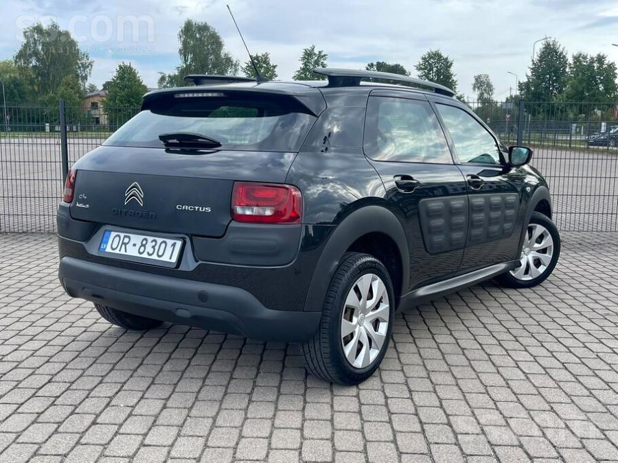 Black Citroen C4 Cactus 2016 in Jelgava, with an engine capacity of 1.20 L and mileage of 0 thousand km for 5990 €, photo 7 on AUTOMOTO.COM.LV